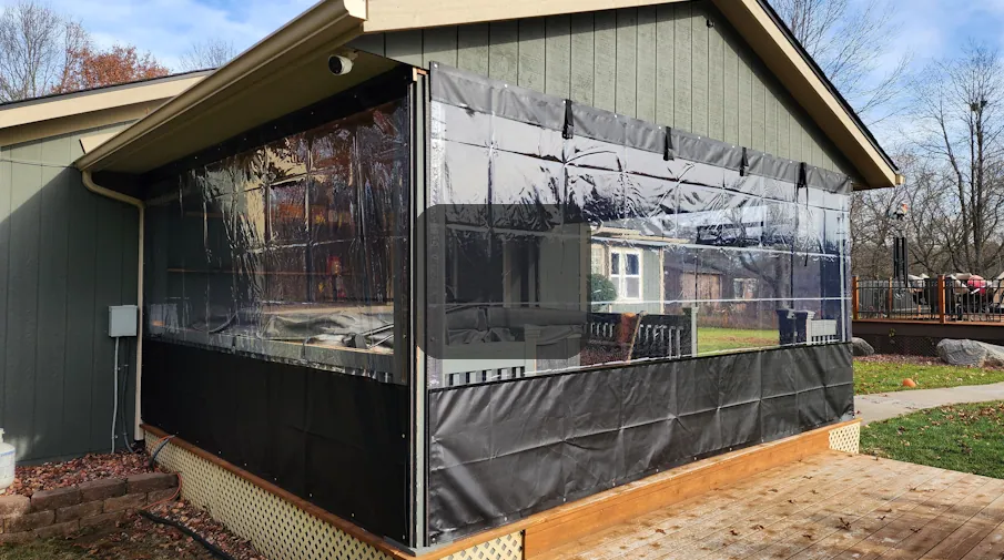 Restaurant Patio Plastic Enclosures Free Standing Movable Retractable